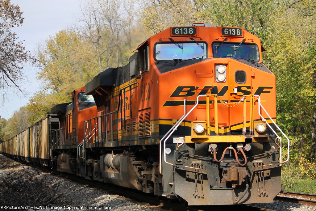 BNSF 6138 sits and waits for a train meet.